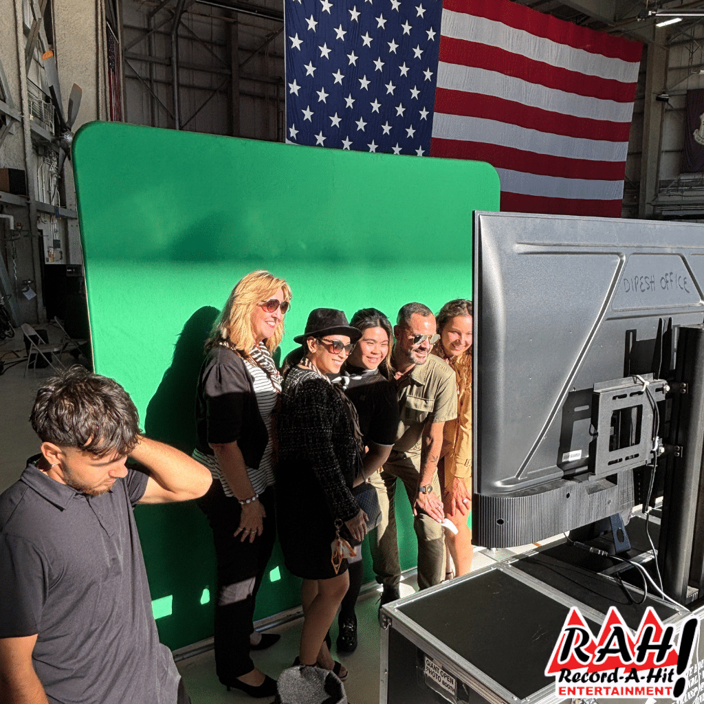 Giant Open Photo Booth Rental | Record-A-Hit Entertainment