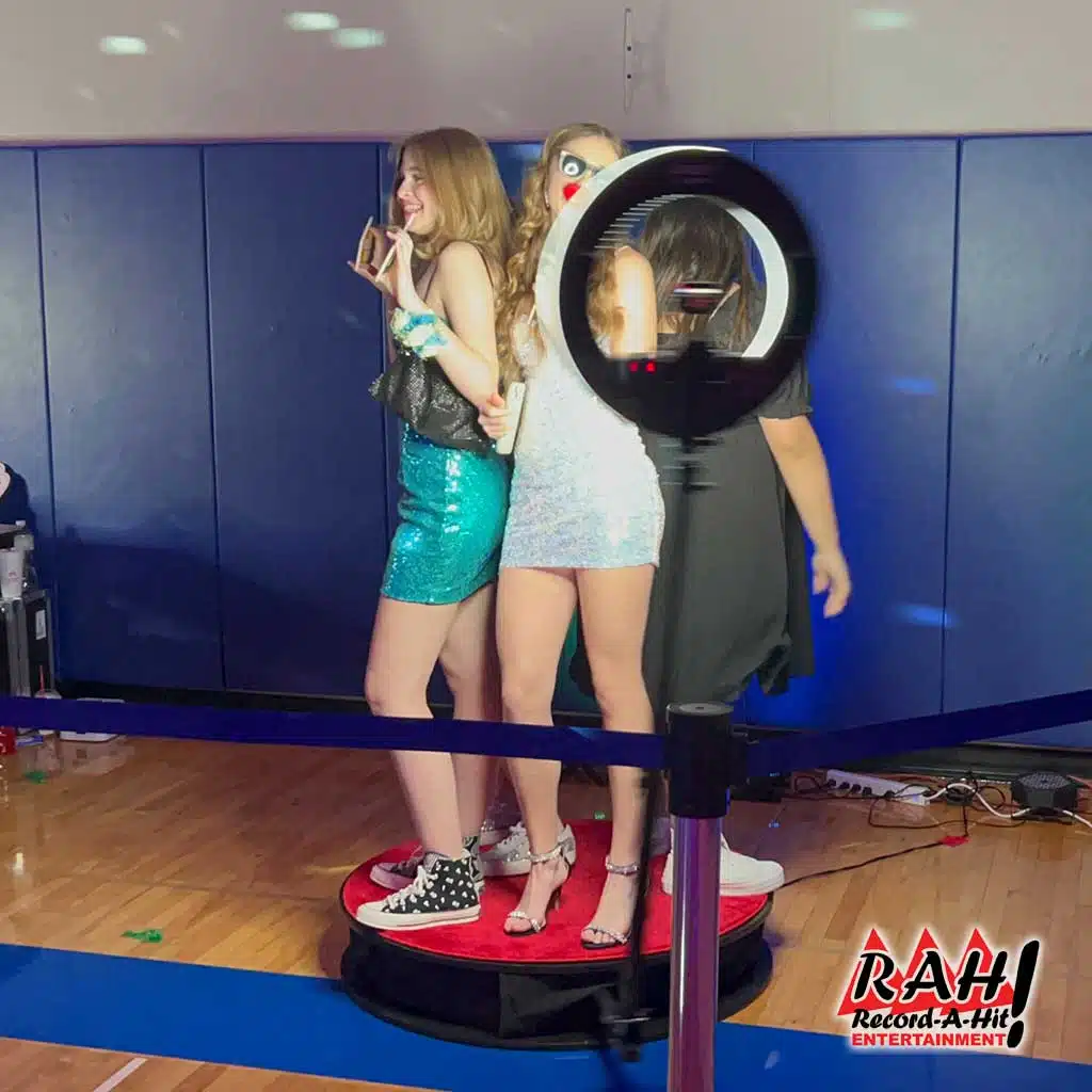 360-degree Photo Booth | Record-A-Hit Entertainment