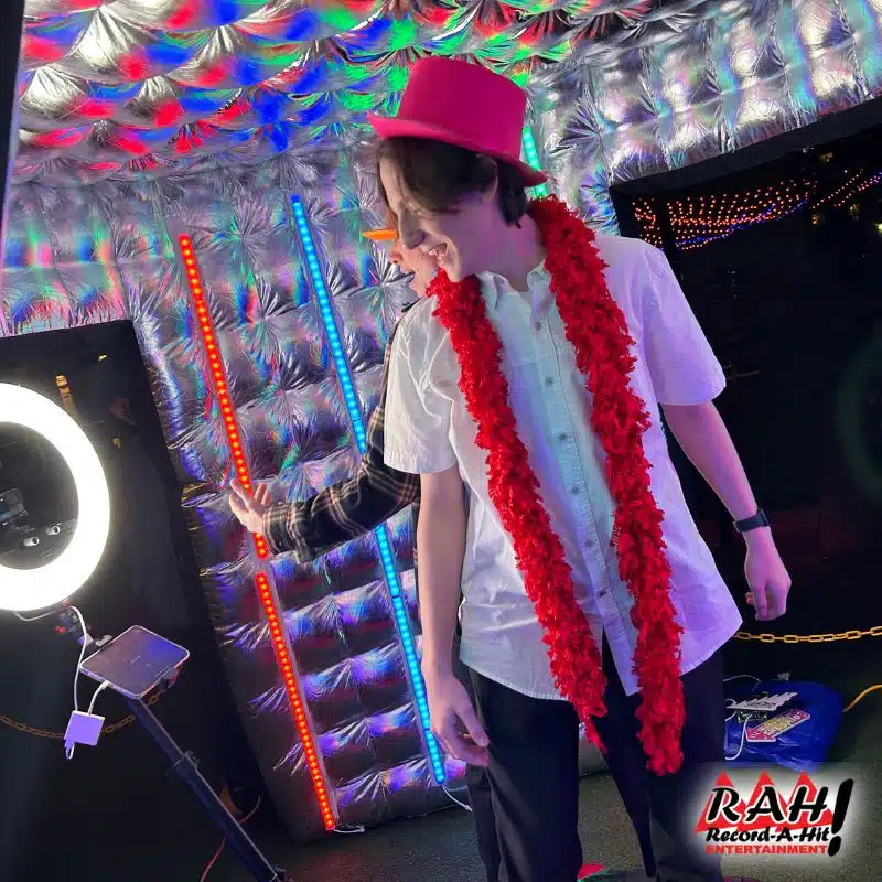 360-degree Photo Booth | Record-A-Hit Entertainment