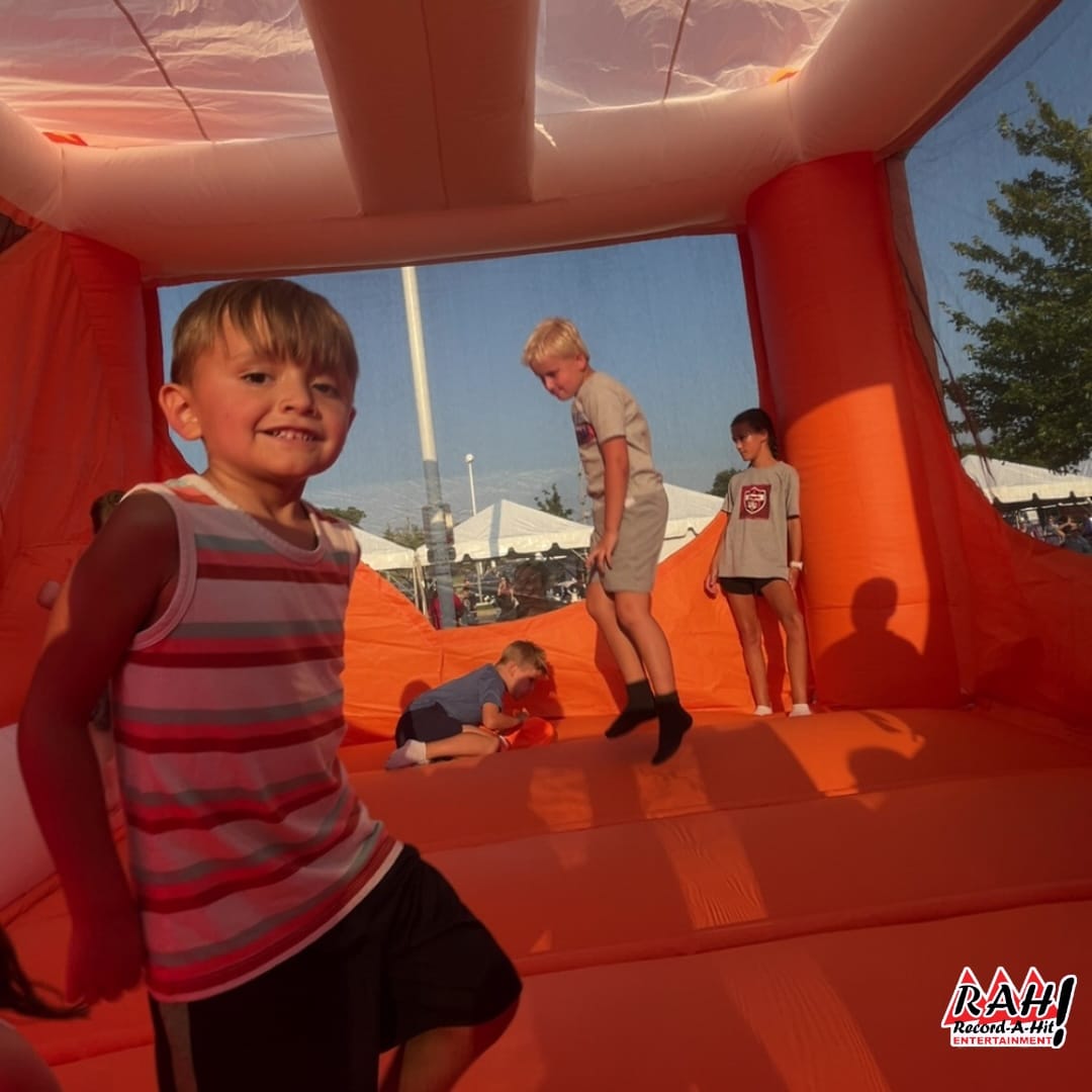 Tiger Belly Bounce and Slide Combo | Record-A-Hit Entertainment